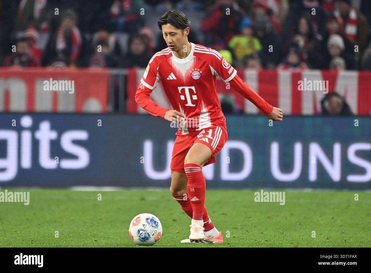 Hiroki ITO (Bayern Munich), Action,Individual action,Single shot, Cut ...
