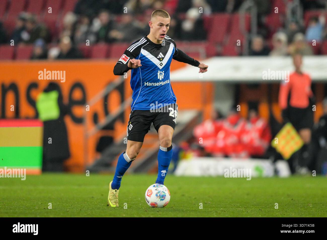 Miro Muheim (HSV Hamburg) FC Augsburg, November 22, 2025, Football ...