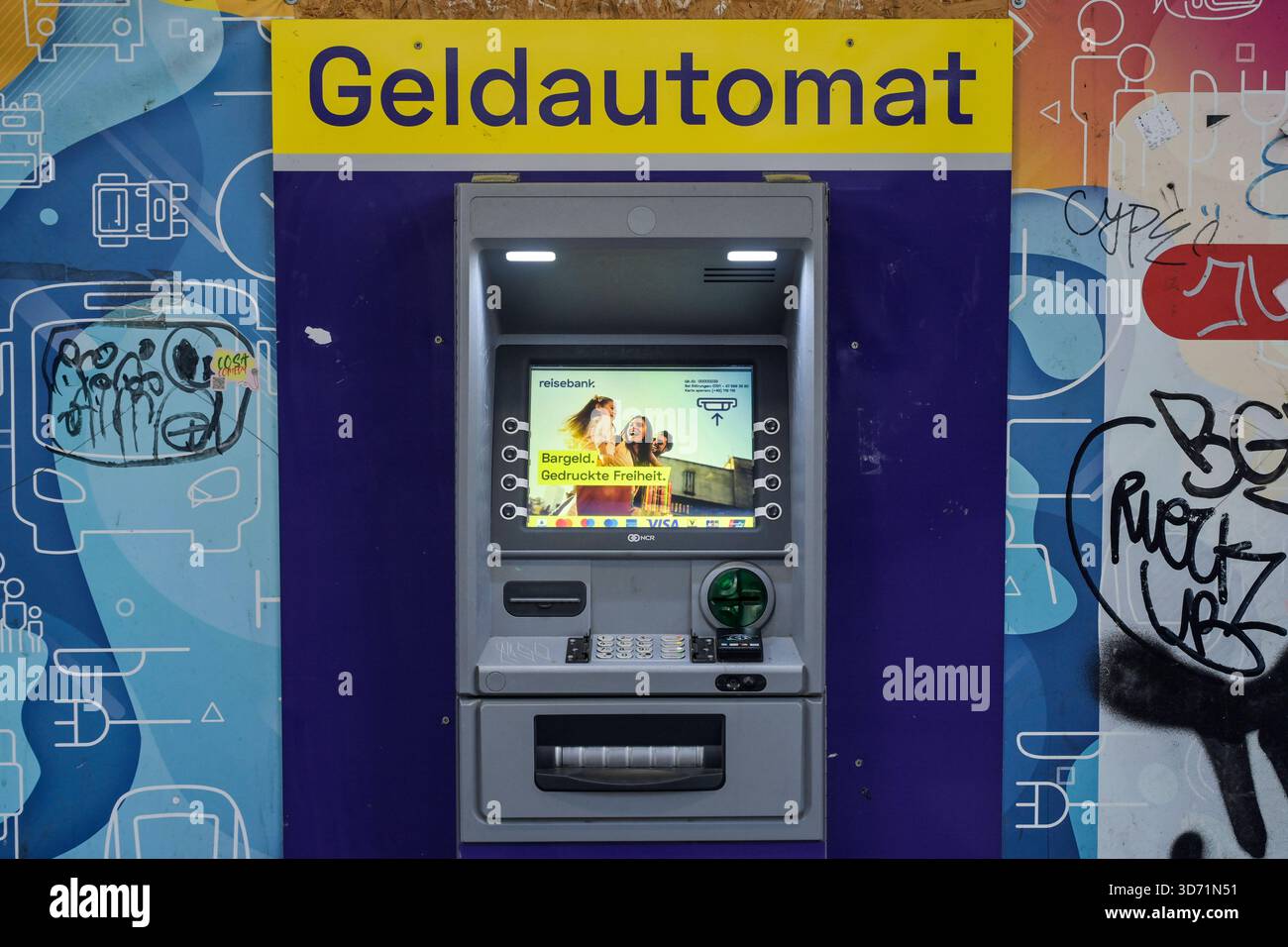 Geldautomat, Berlin, Deutschland *** ATM, Berlin, Germany Stock Photo ...