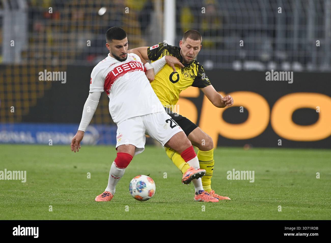Deniz UNDAV (S) against Waldemar ANTON (DO) Action, duel, Soccer 1 ...