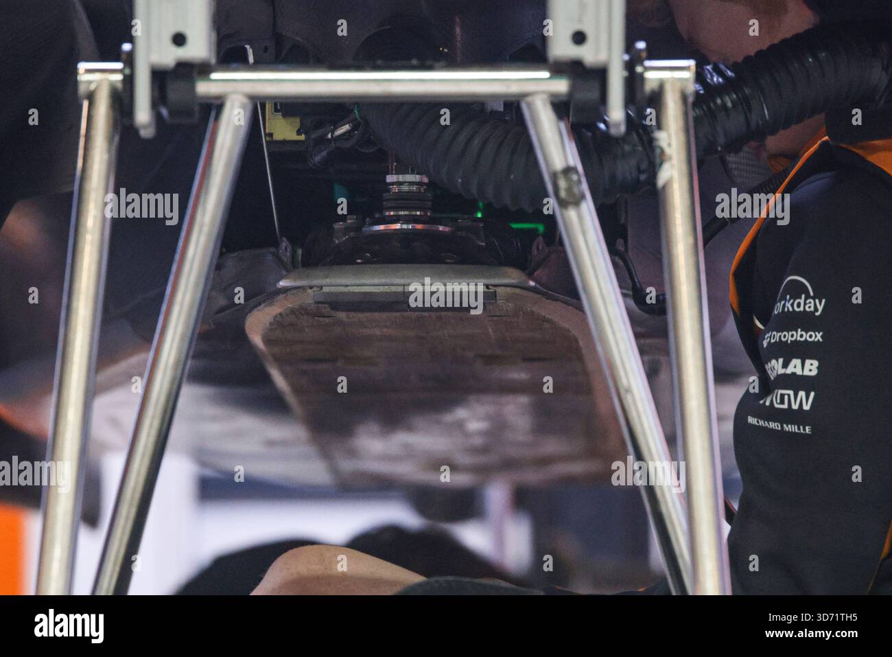 McLaren F1 Team MCL39, mechanical detail skid plank floor during the ...