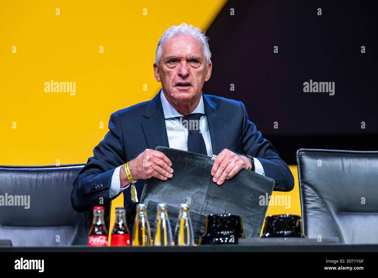 23.11.25, Mitgliederversammlung von Borussia Dortmund in den ...