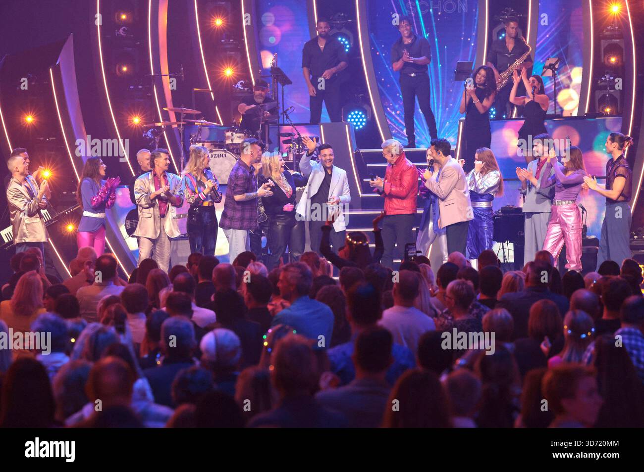 Sonia Liebing, Ben Zucker, Beatrice Egli, Stefano Zarrella, Markus und Giovanni Zarrella in der ...