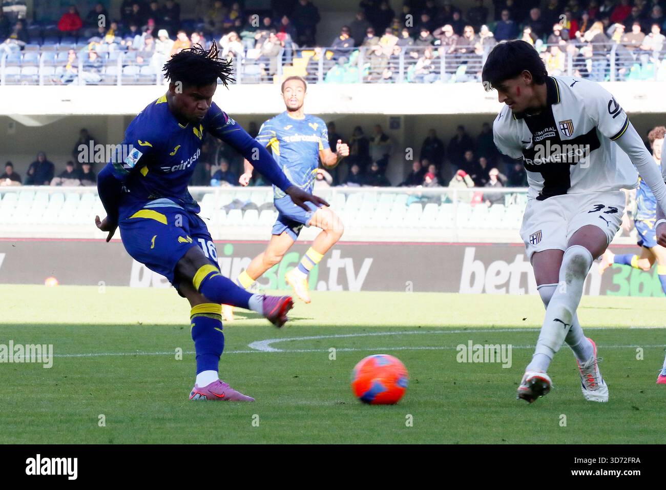 Verona’s Gift Orban during the Serie A soccer match between Hellas ...