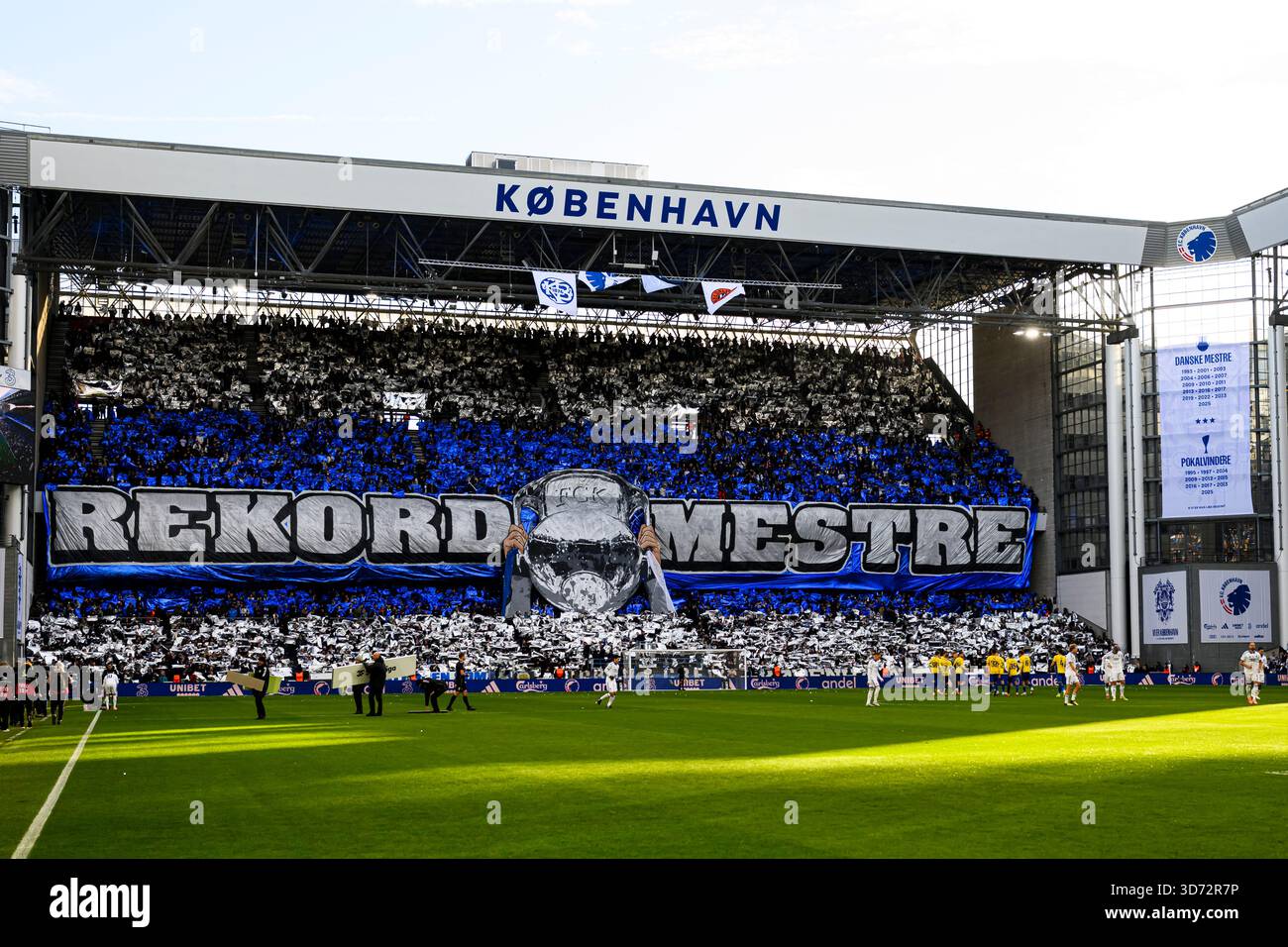 Copenhagen, Denmark. 23 November, 2025. Pictured left to right, FCK ...