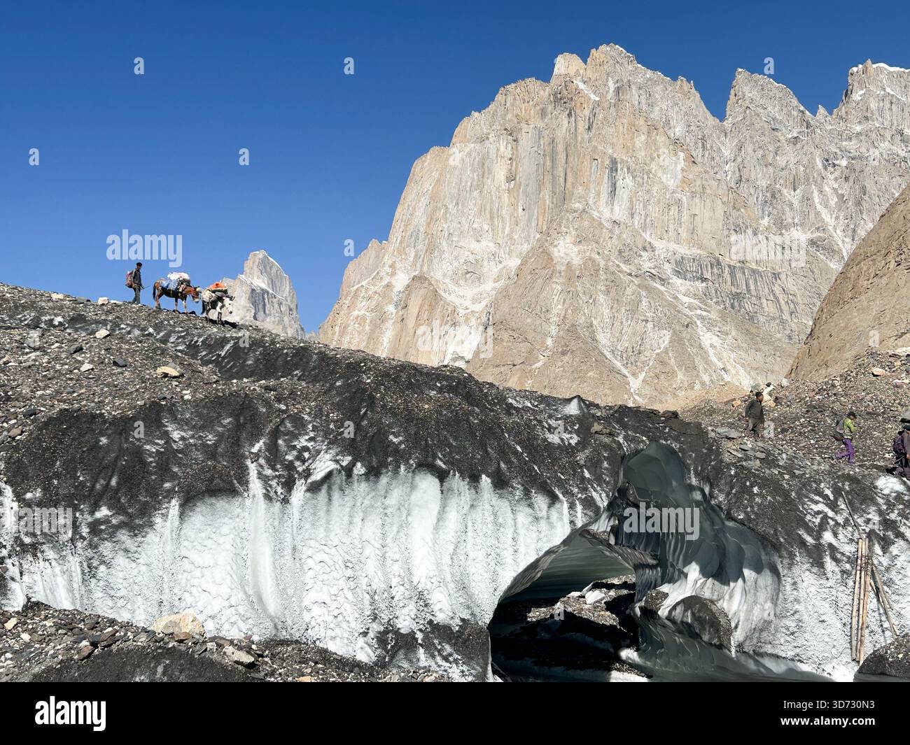 Cathedral peak on k2 trek northern pakistan hi-res stock photography ...