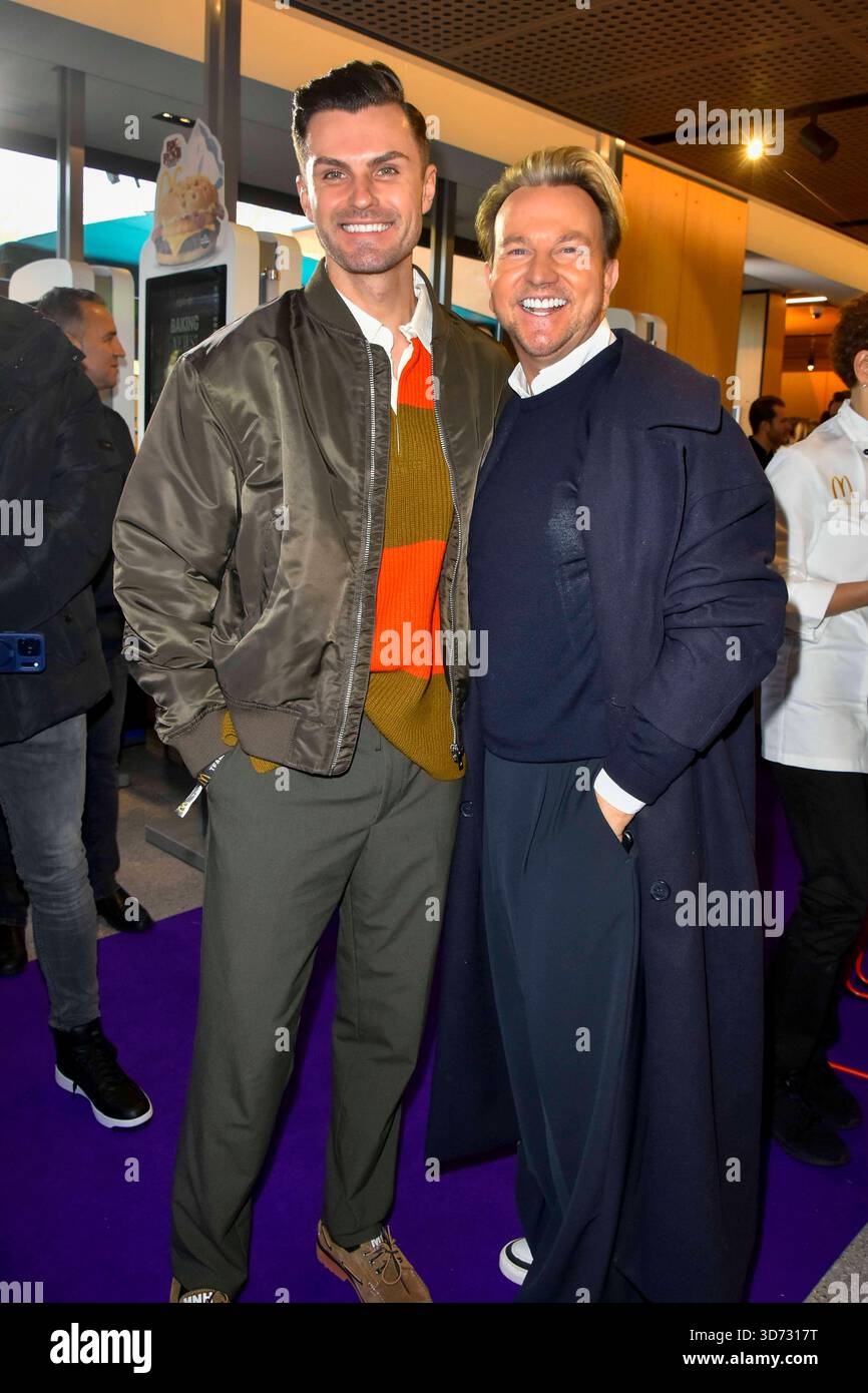 ABB/ Paul Henry Duval, Sandro Rath bei der Wiedereroeffnung der MC ...