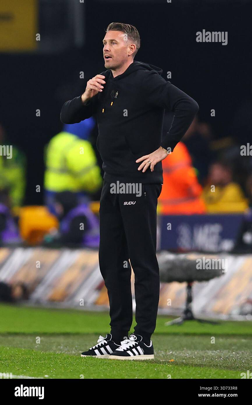 Wolverhampton Wanderers manager Rob Edwards during the Wolverhampton ...