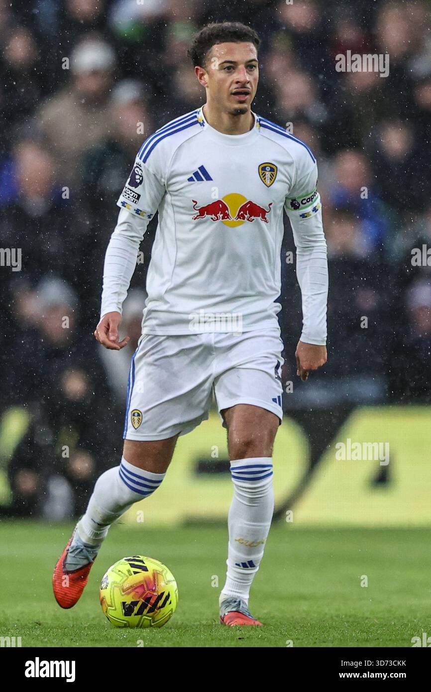 Ethan Ampadu of Leeds United during the Premier League match Leeds ...