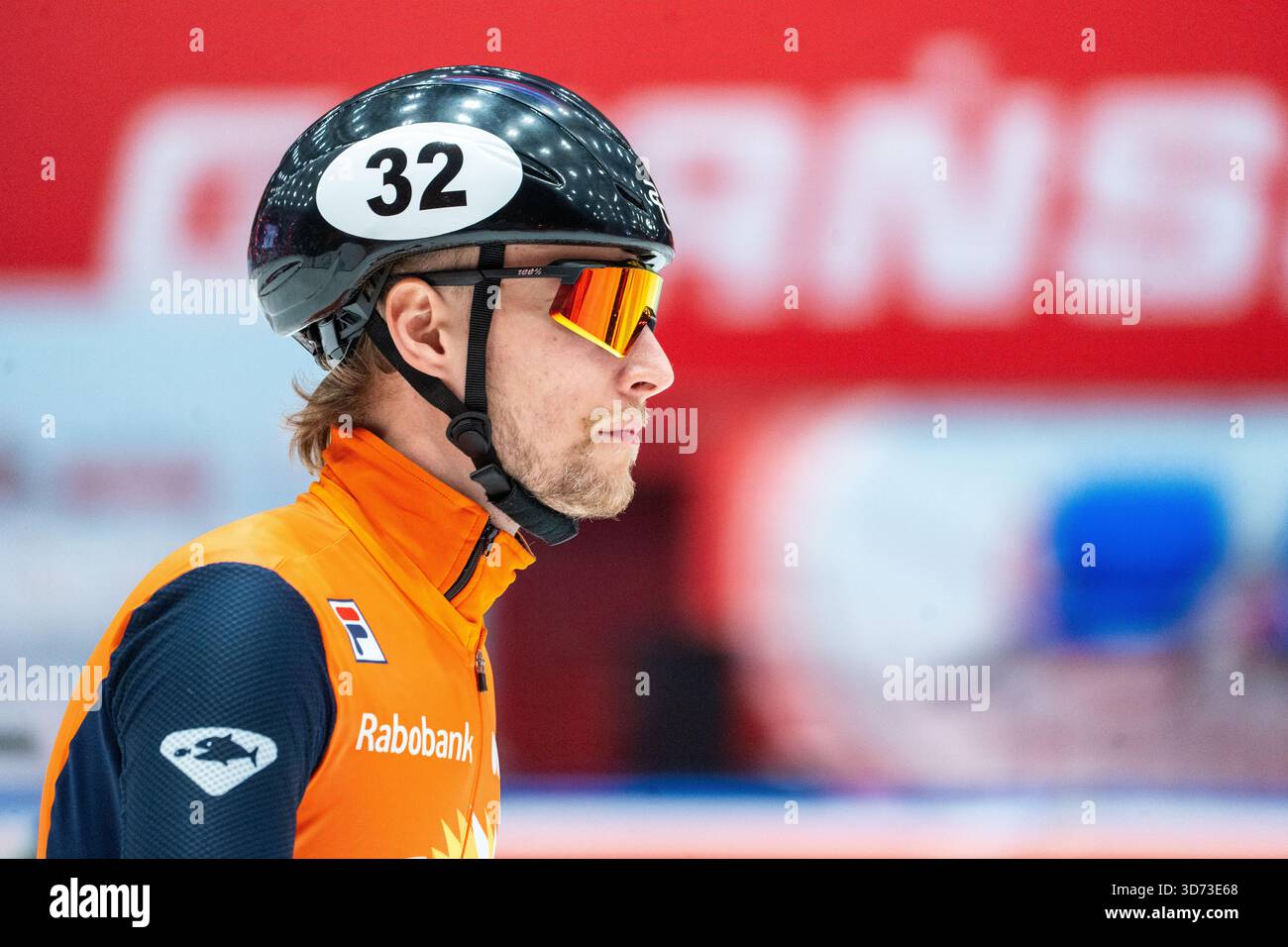 GDANSK, POLAND - NOVEMBER 20: Friso Emons of Netherlands during the ISU ...