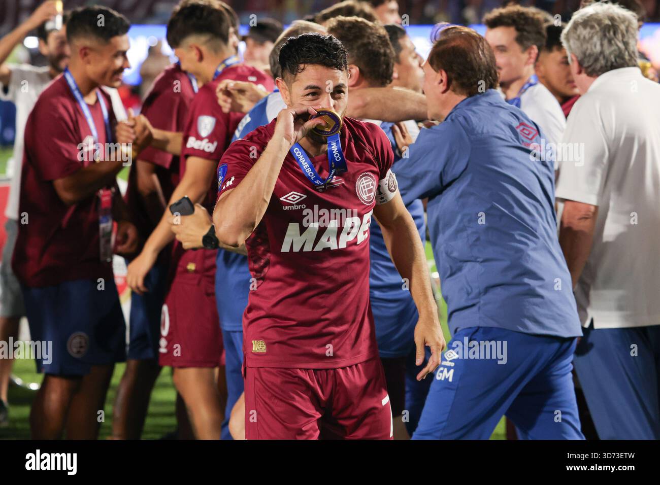 Paraguay.Asuncion 22th Nov 2025: Lautaro Acosta of Lanus celebrating ...