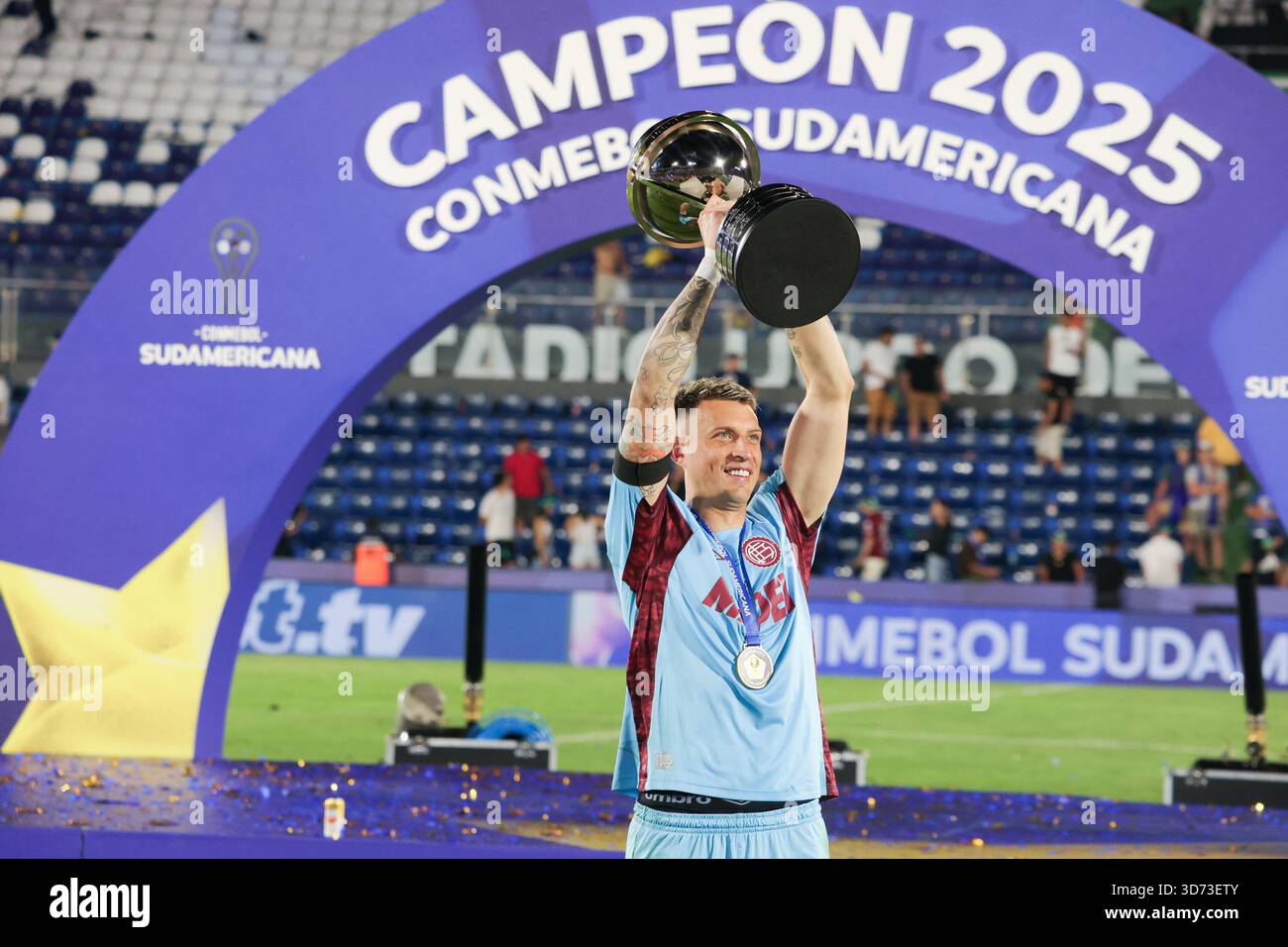 Paraguay.Asuncion 22th Nov 2025: Nahuel Losada of Lanus celebrating the ...