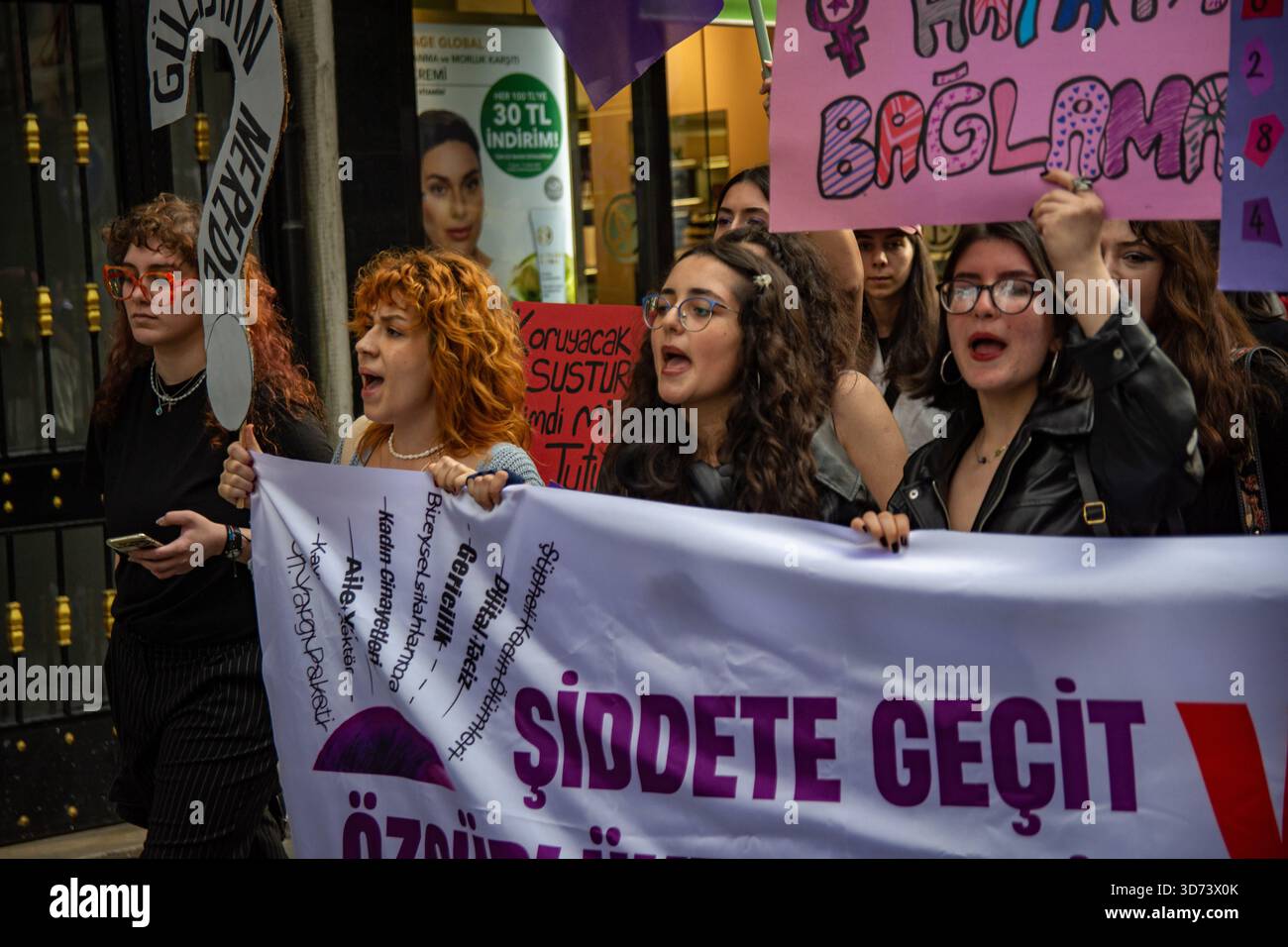 November 23, 2025, Istanbul, Istanbul, Turkey: Feminist protest ahead ...
