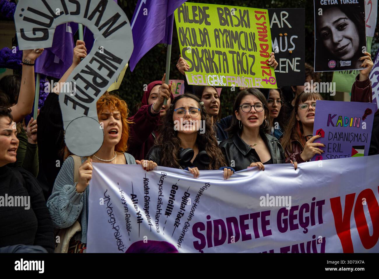 November 23, 2025, Istanbul, Istanbul, Turkey: Feminist protest ahead ...