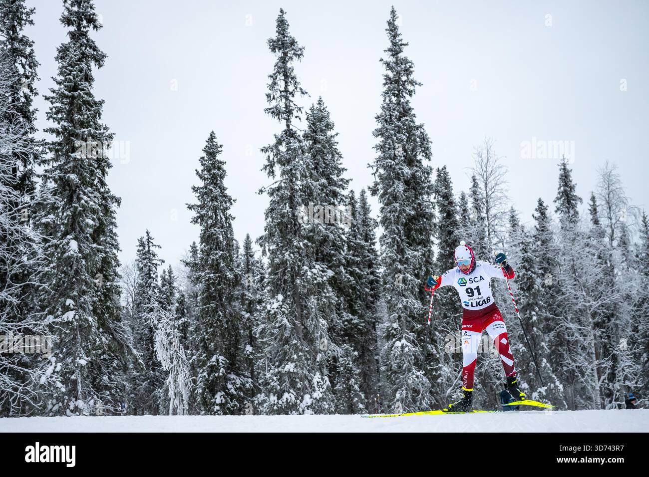 251123 Ebba Andersson, Piteå Elit SK, competes in the women's 10 km ...