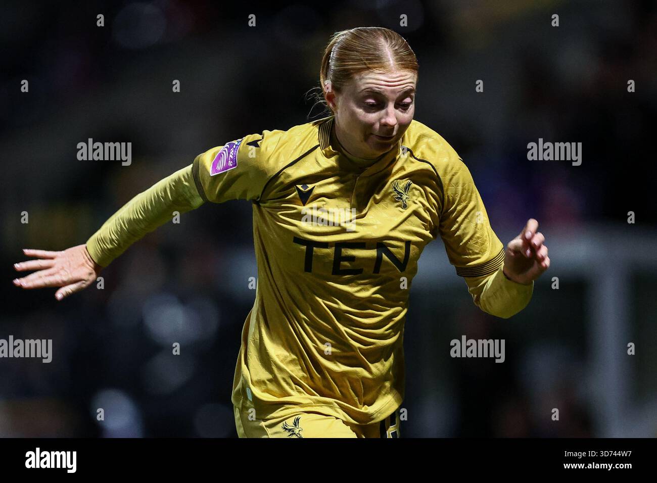 15, Hayley Nolan of Crystal Palace in attacking action during the ...