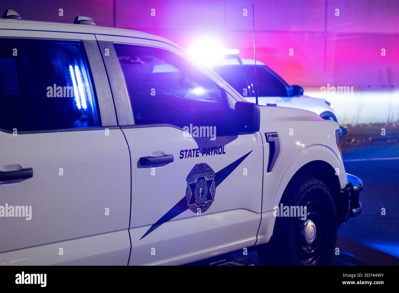 Seattle, USA. 23rd Nov 2025. Just after midnight Seattle Police respond ...