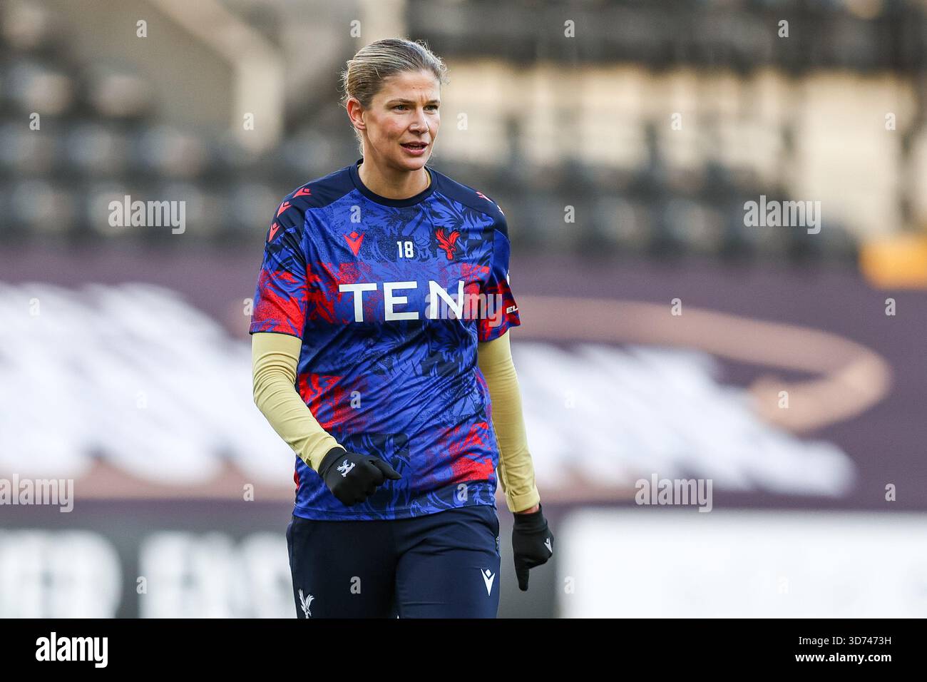 18, Justine Vanhaevermaet of Crystal Palace at warm up during the ...