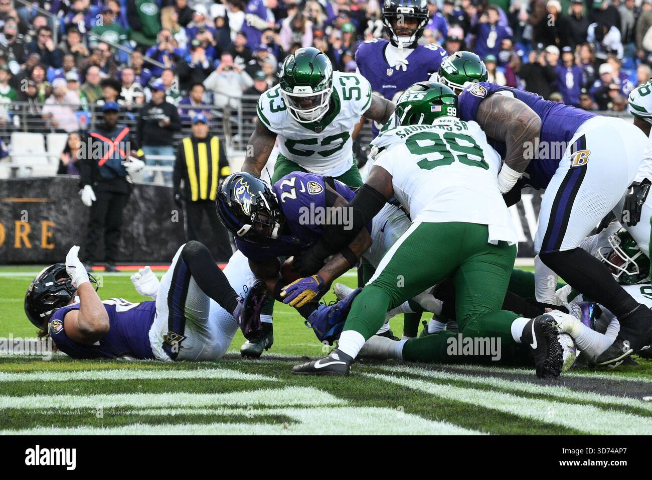 Baltimore Ravens running back Derrick Henry (22) scores a touchdown ...
