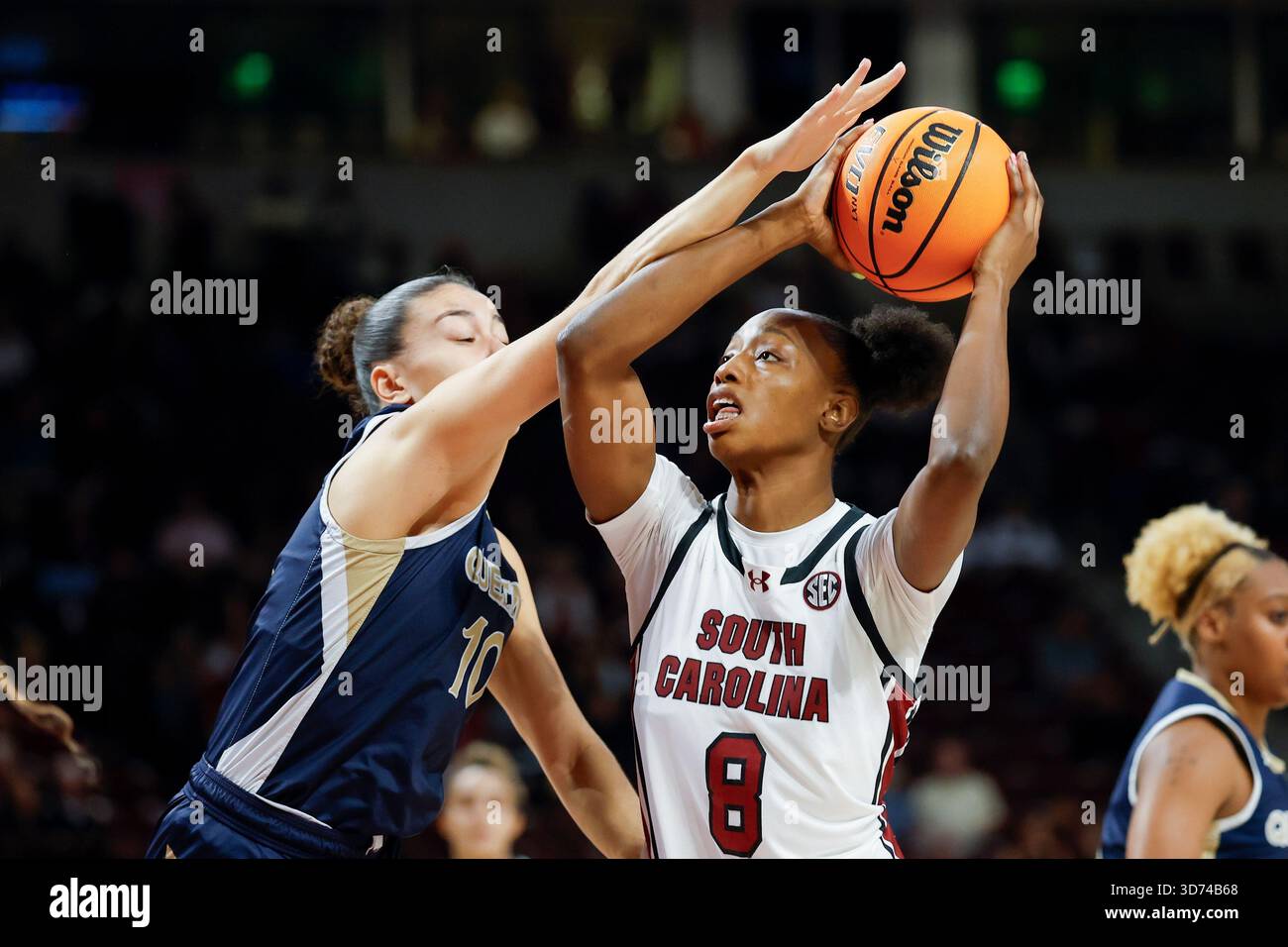 South Carolina forward Joyce Edwards (8) looks to shoot against Queens ...