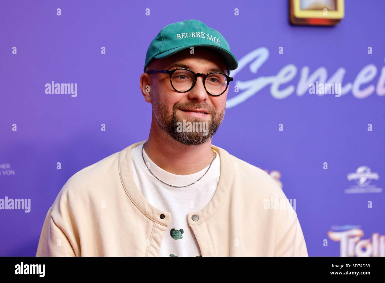 Sänger Mark Forster bei der Premiere des Films Trolls - Gemeinsam stark ...