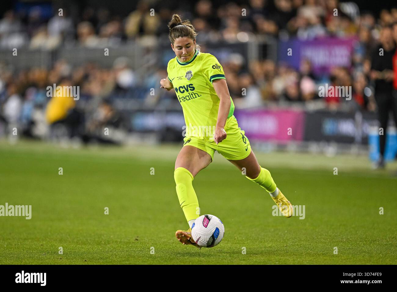 Washington Spirit defender Kate Wiesner (6) kicks the ball during the ...