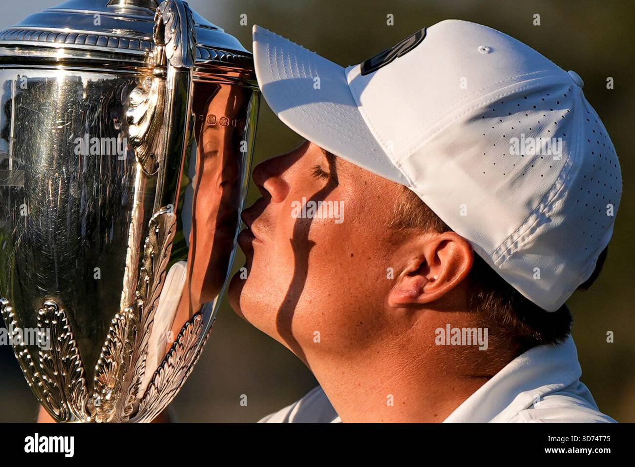 Sami Valimaki celebrates on the 18th green during the final round of ...