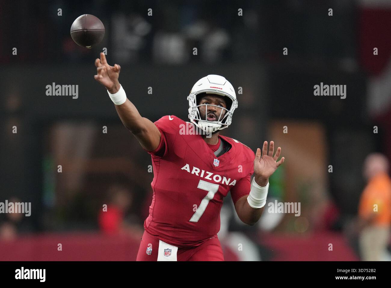 Arizona Cardinals quarterback Jacoby Brissett (7) throws during the ...