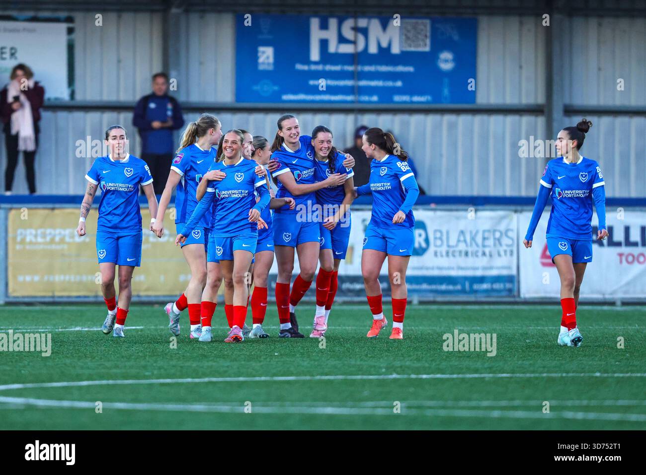 Chloe Sheffield (28 Portsmouth FC) celebrates her goal with teammates ...
