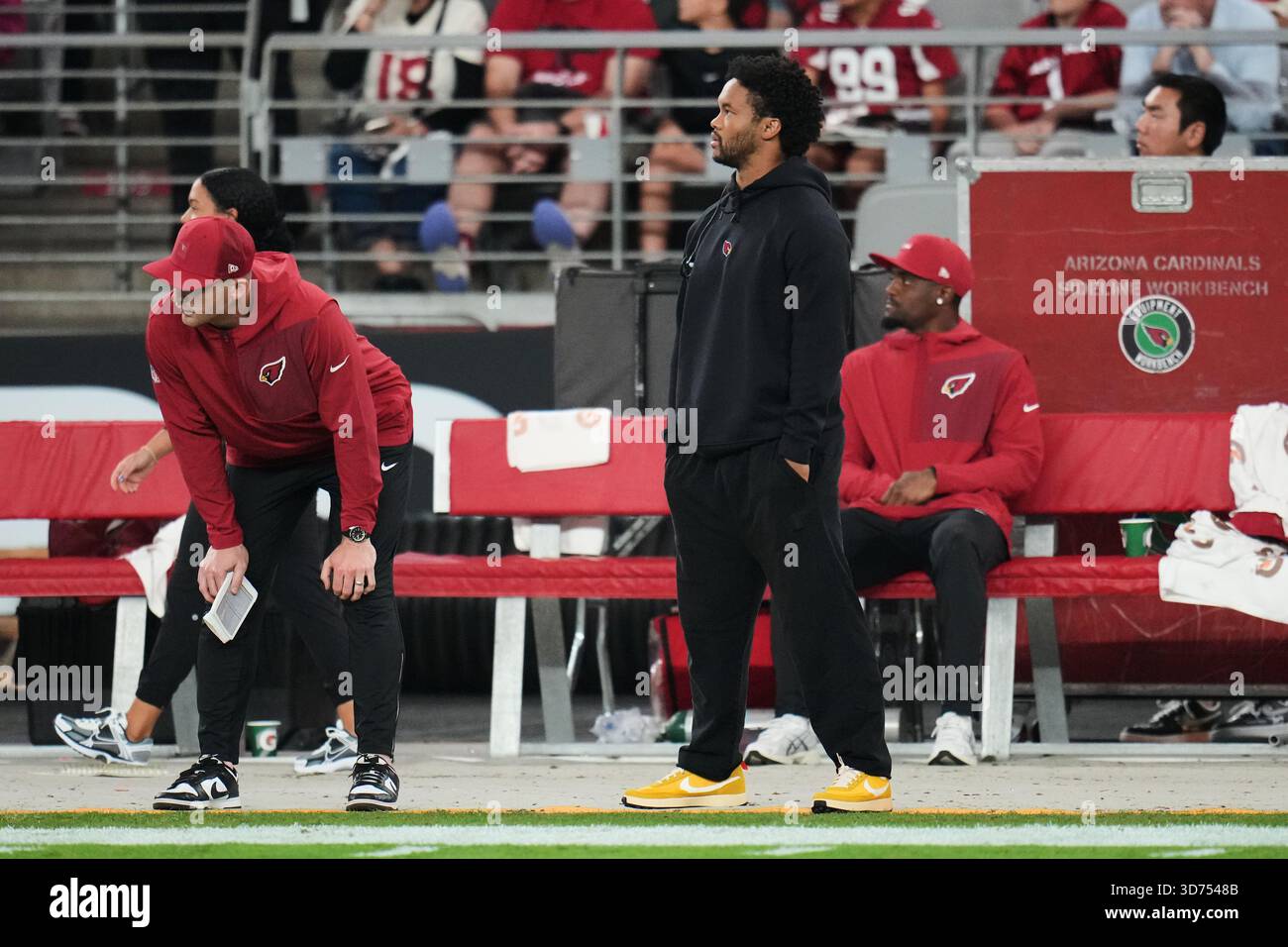 Arizona Cardinals quarterback Kyler Murray (1) watches from the ...