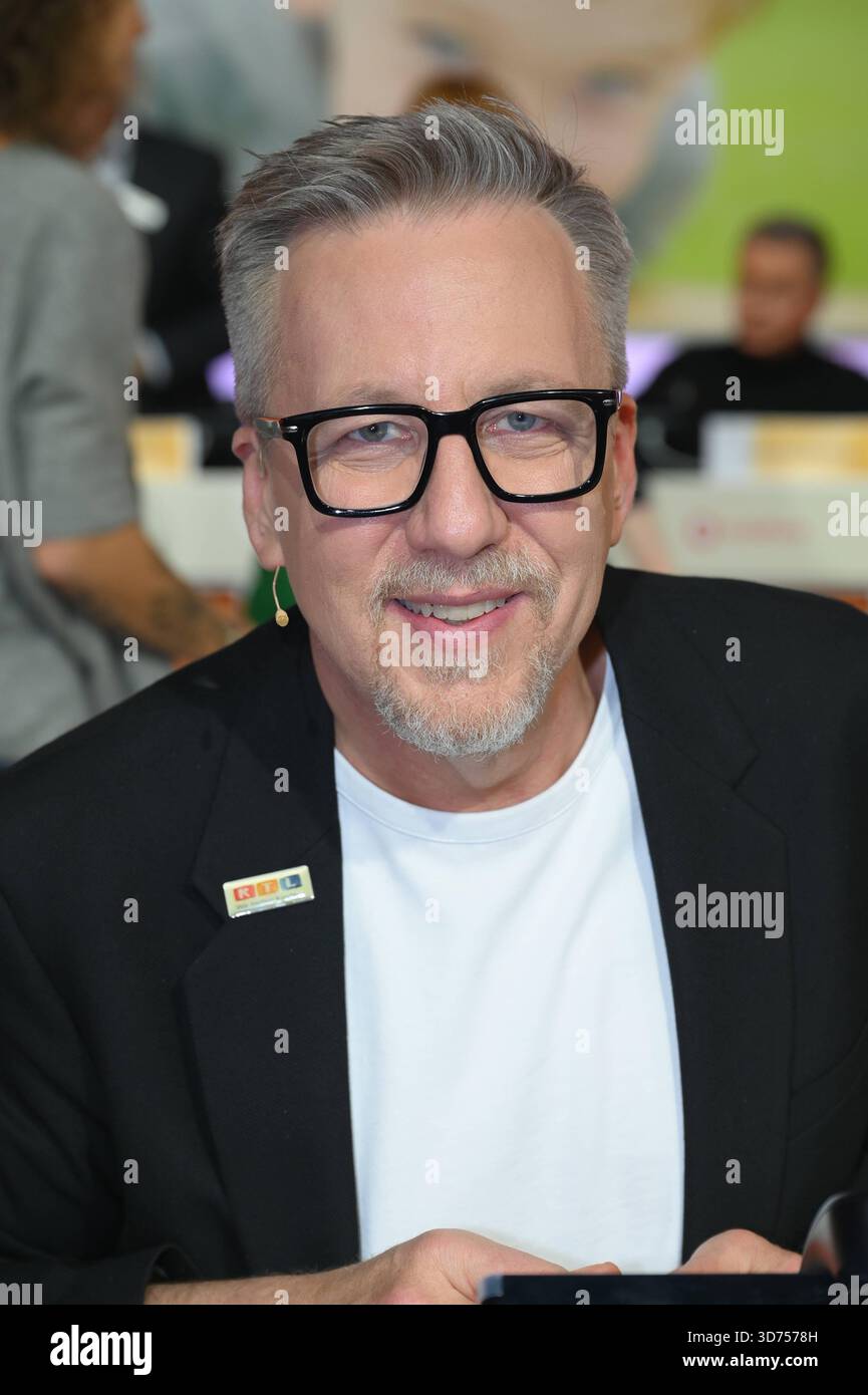 Moderator Jan Malte Andresen nimmt am 30. RTL Spendenmarathon wir ...