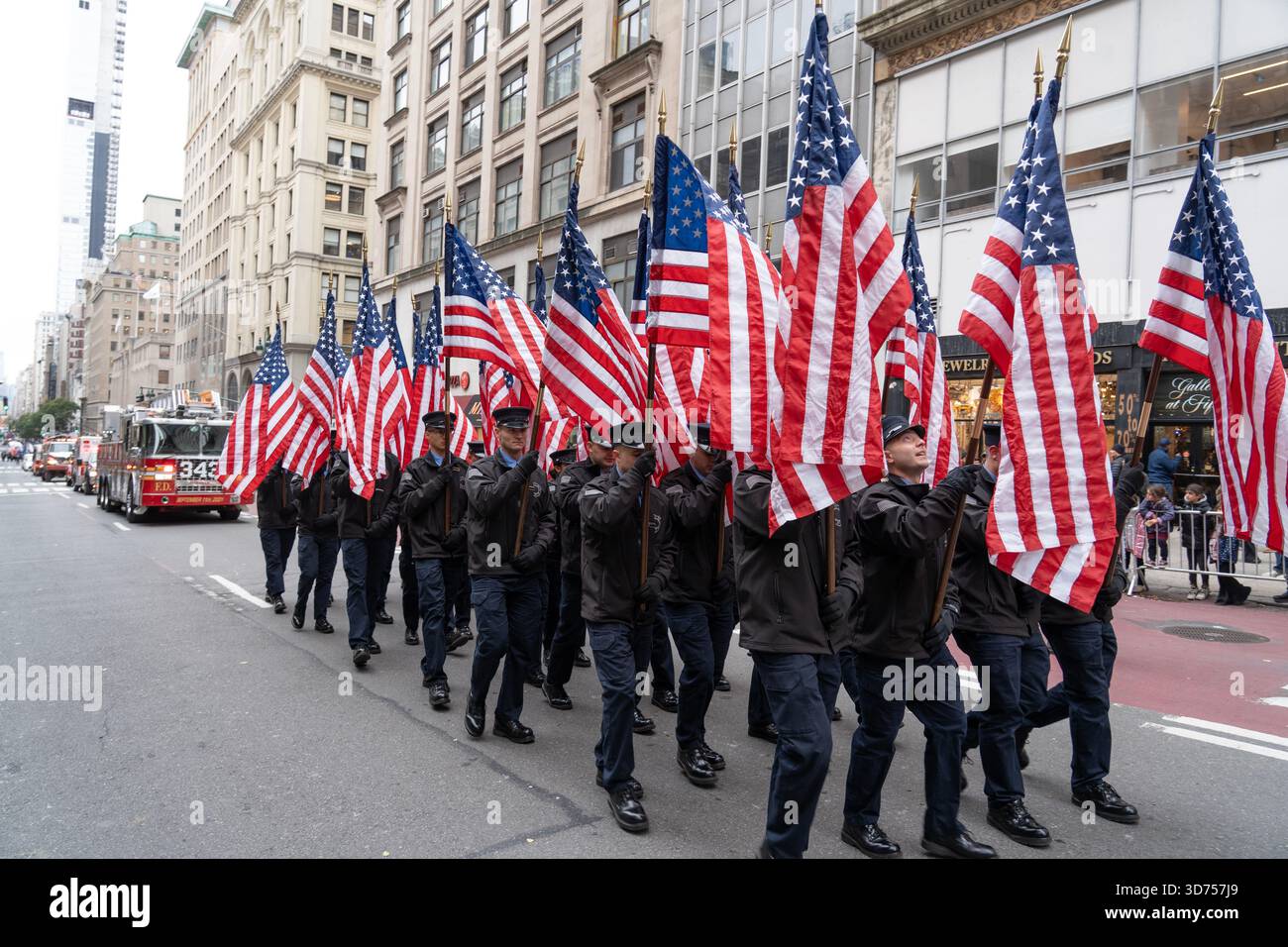 Veterans day parade 2025 hi-res stock photography and images - Alamy