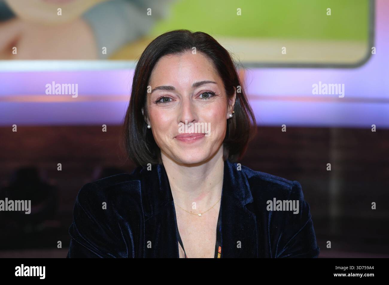 Julia Ley ist seit Januar 2025 neue Direktor Marketing bei Galeria und ...