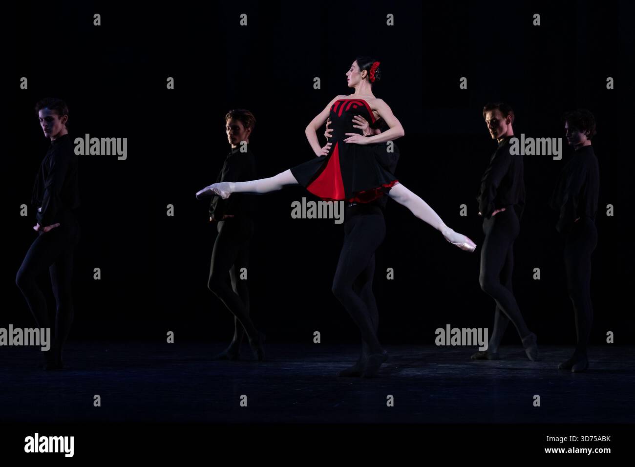 Dancers of Dutch National Ballet perform '5 Tangos' choreographed by ...