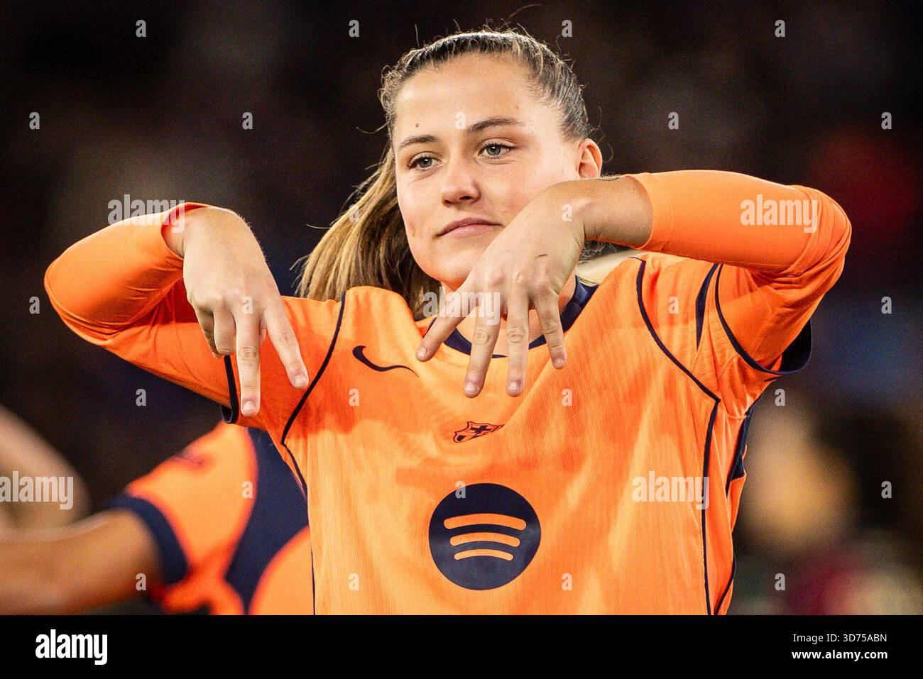 Claudia PINA of Barcelona celebrates his goal during the Women's ...