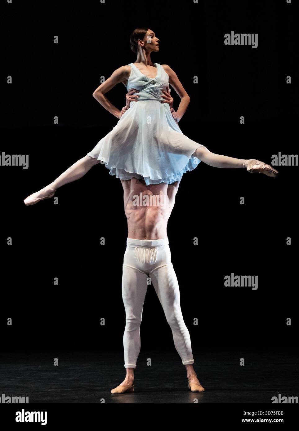 Dancers of Dutch National Ballet perform 'Adagio Hammerklavier ...