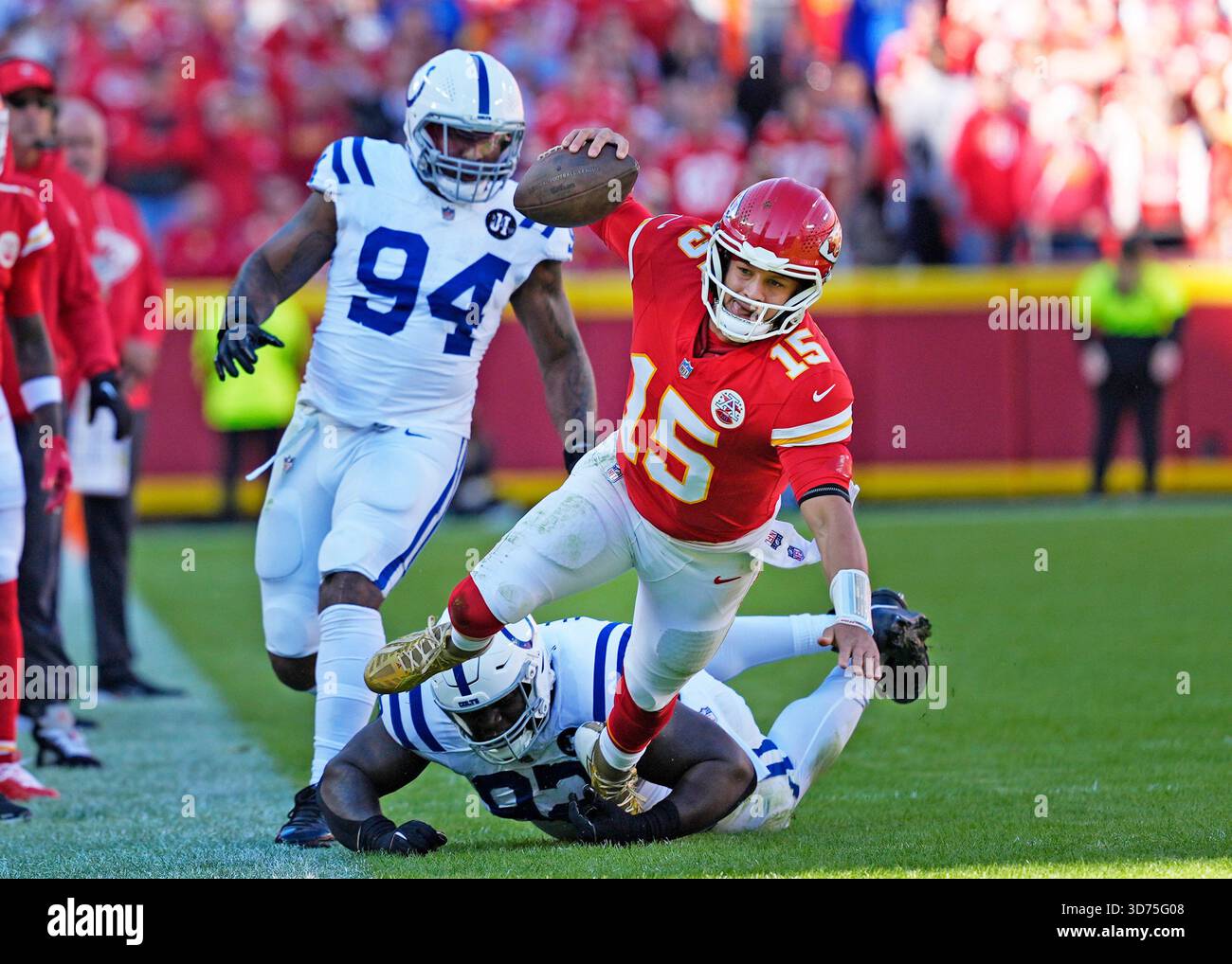 Kansas City Chiefs quarterback Patrick Mahomes (15) is sacked by ...