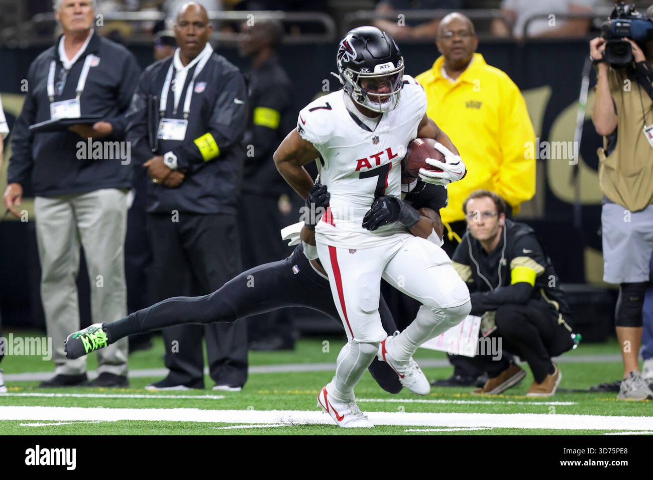 Saints falcons 2025 hi-res stock photography and images - Alamy
