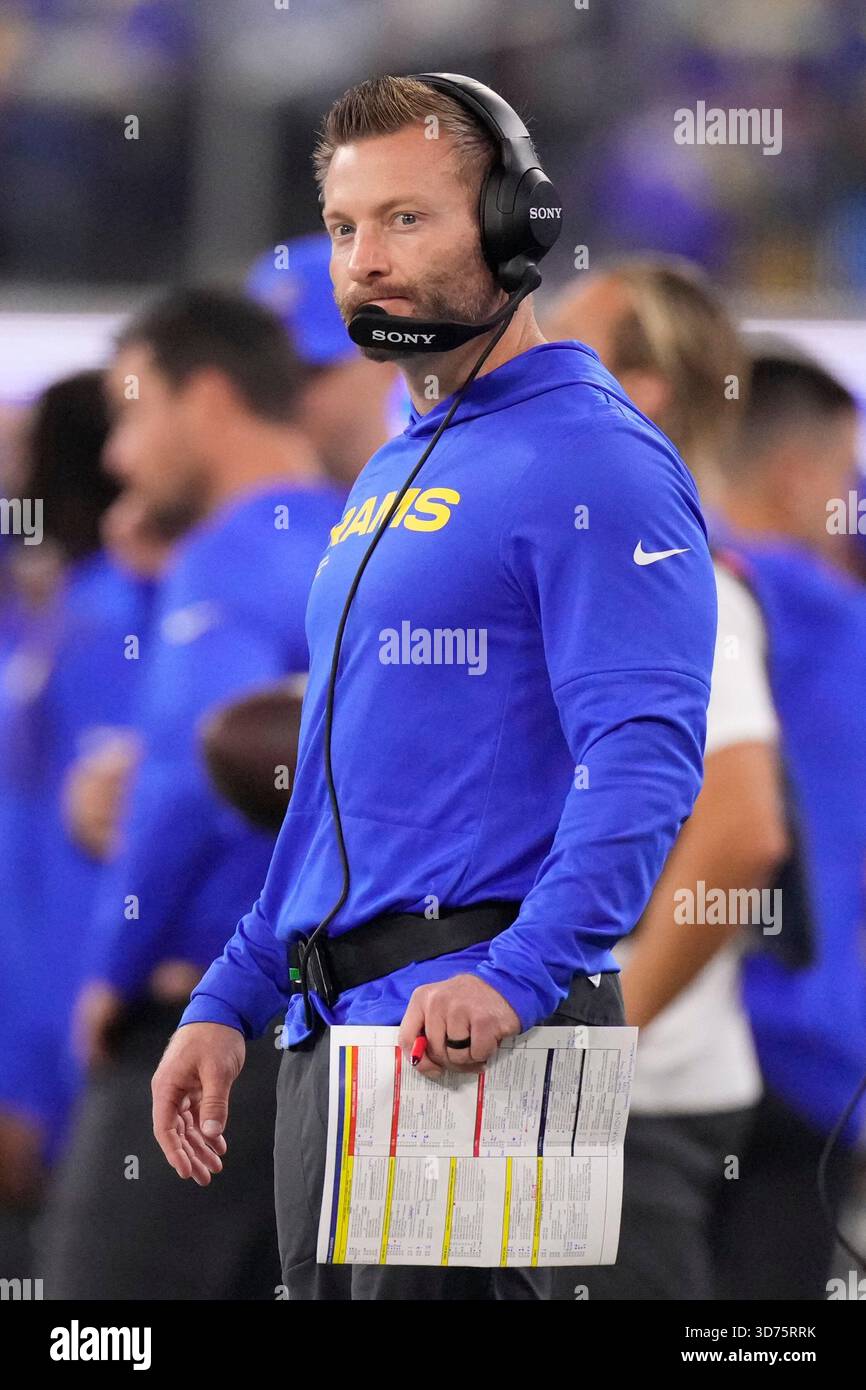 Los Angeles Rams head coach Sean McVay looks on during the first half ...