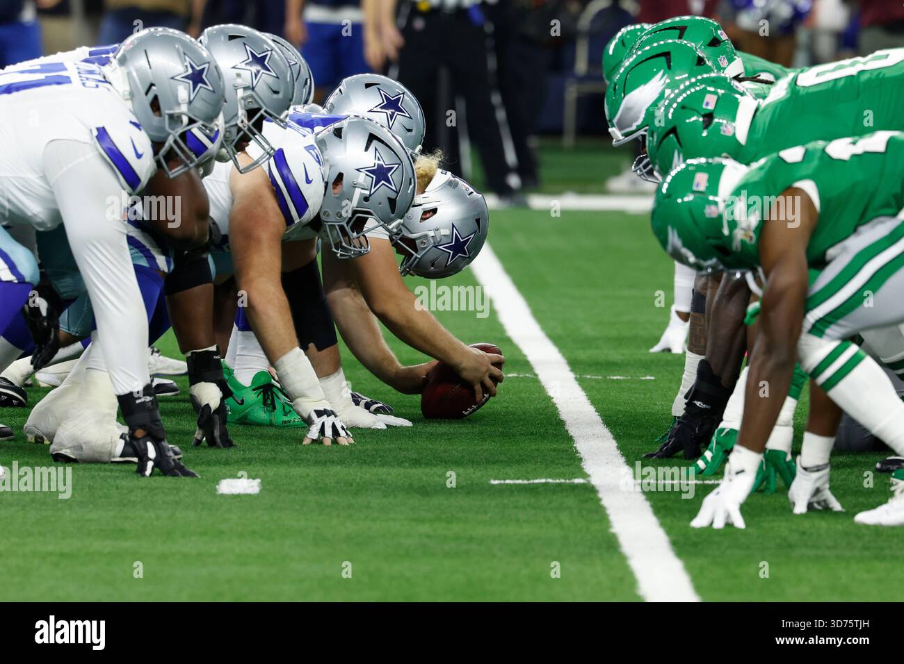Dallas Cowboys line of scrimmage during a NFL football game against the ...
