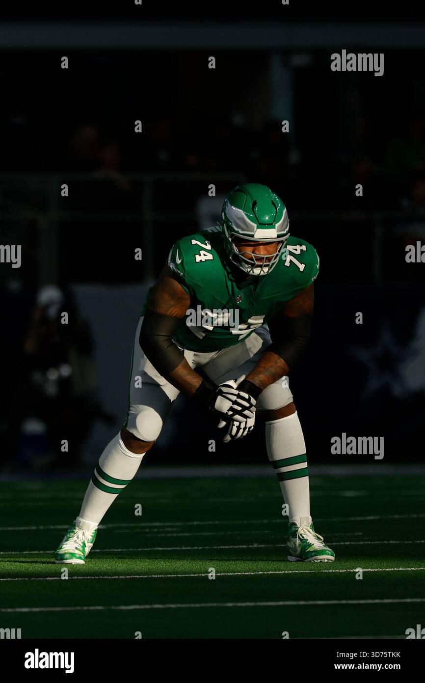Philadelphia Eagles offensive lineman Fred Johnson (74) lines up for ...