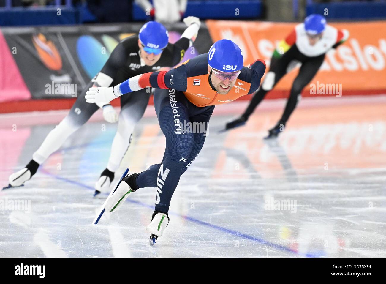 Wesly DIJS of Team Netherlands compete in the mixed relay at the ISU ...
