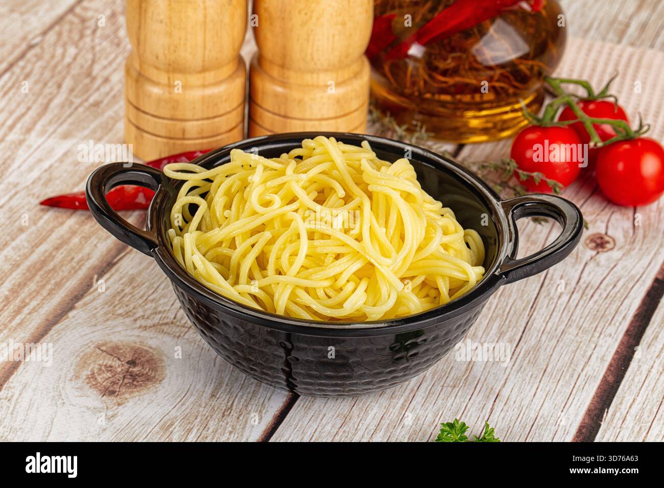 Asian cuisine Boiled yellow egg noodles in the bowl Stock Photo - Alamy