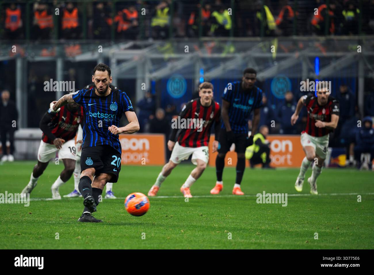 Hakan Calhanoglu of FC Internazionale misses. apenalty kick during the ...