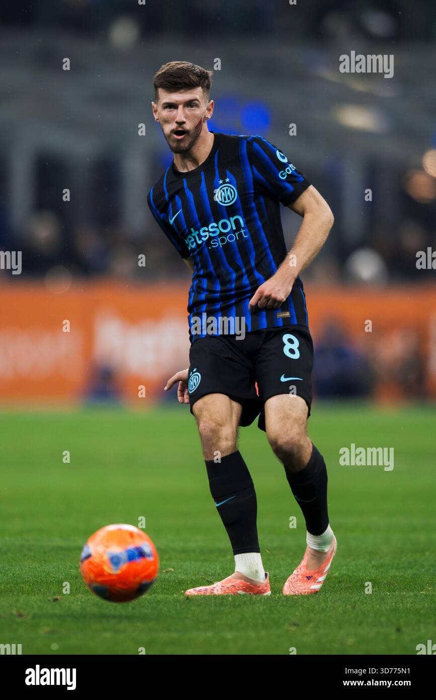 Petar Sucic of FC Internazionale in action during the Serie A football ...