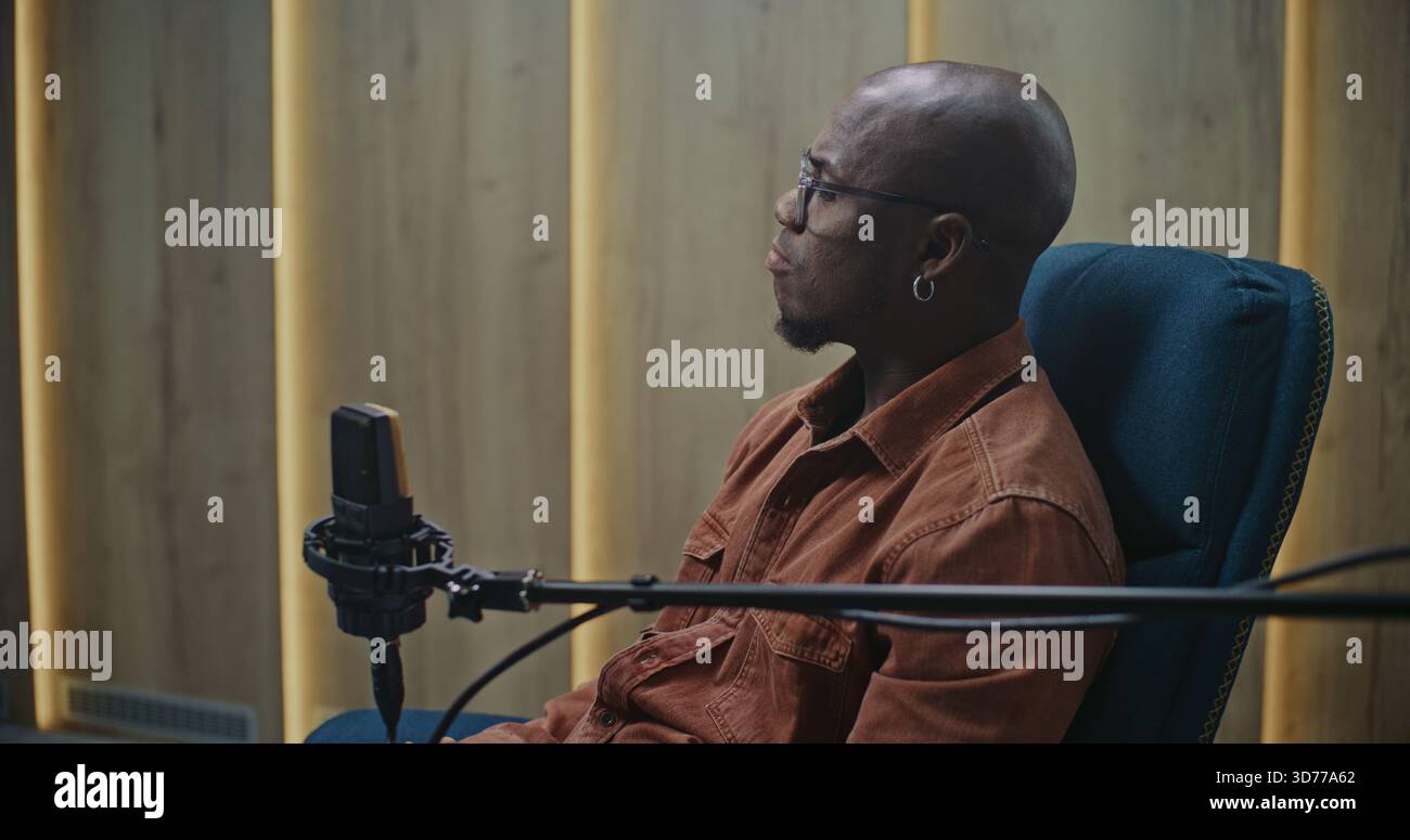 Close up bald black expert hi-res stock photography and images - Alamy
