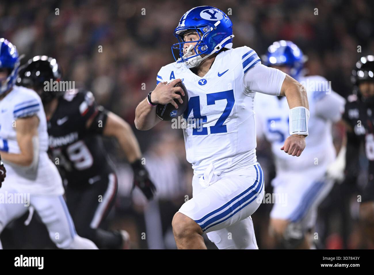 CINCINNATI, OH - NOVEMBER 22: BYU Cougars Quarterback Bear Bachmeier ...