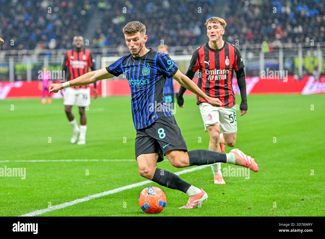 Milano, Italy. 23rd, November 2025. Petar Sucic (8) of Inter seen during the Serie A match ...