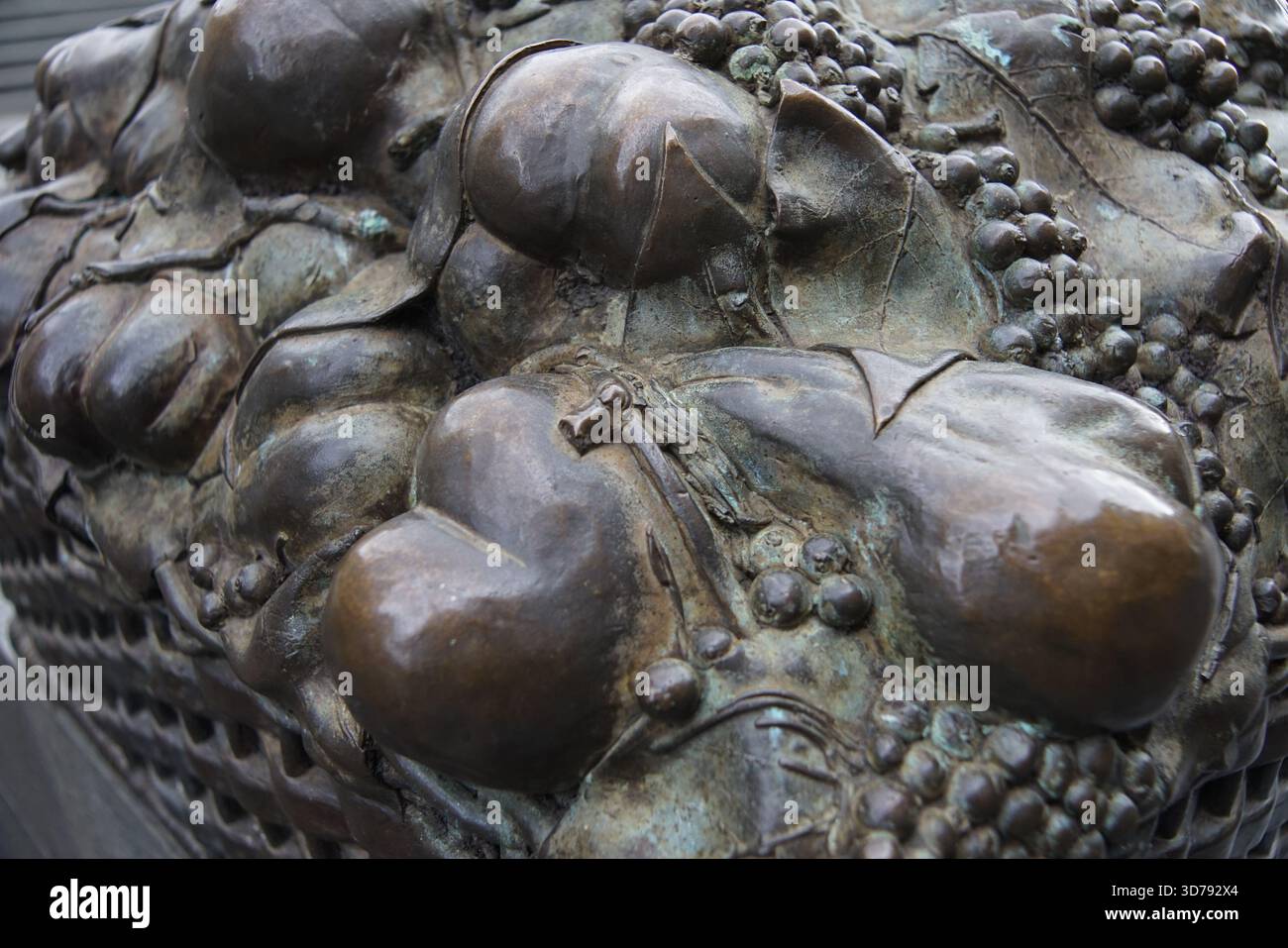 Sculpted fruit pattern hi-res stock photography and images - Alamy
