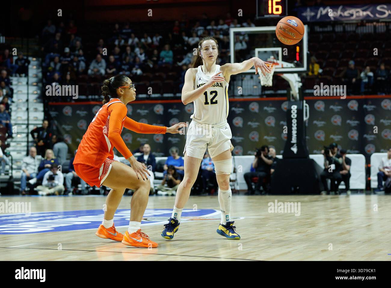 UNCASVILLE, CT - NOVEMBER 23: Syla Swords #12 of the Michigan ...